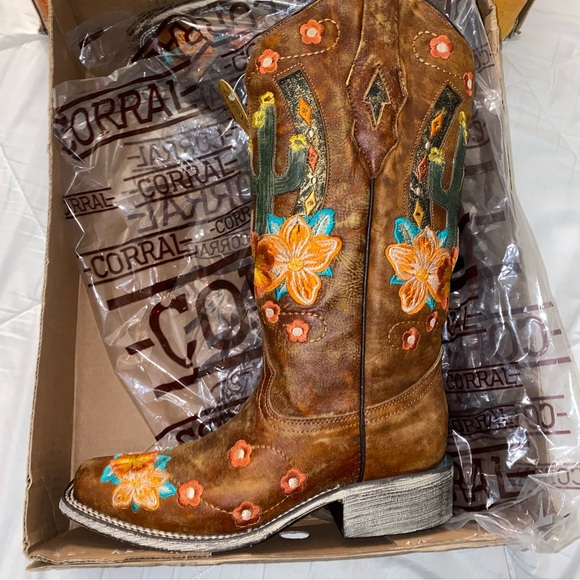 Corral | Shoes | Corral Womens Honey Cactus Western Boots Square Toe ...